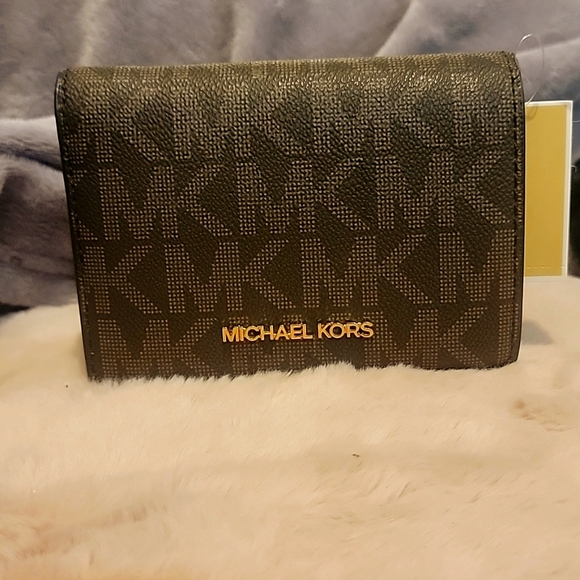 MICHAEL Michael Kors | Bags | Michael Kors Jet Set Medium Leather ...